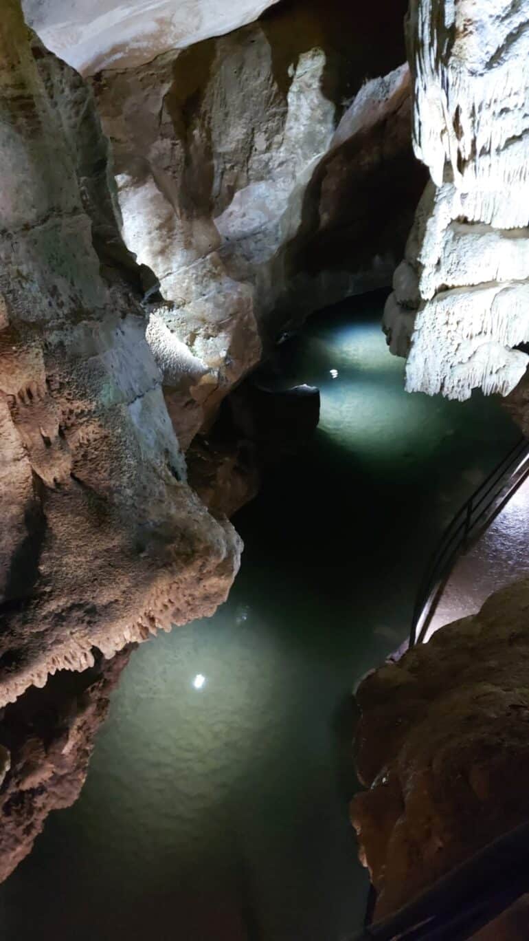 Grotten van Remouchamps: bezoeken, parkeren en onze ervaring - OutdoorNow