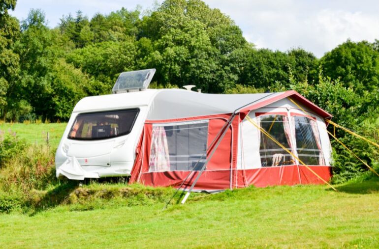 Voortenten voor de caravan: Typen, merken en webwinkels - OutdoorNow